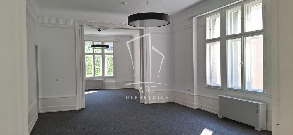 Jedinstven PP u Krunskoj ID#15214
2.800 €