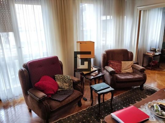 Tašmajdan,odličan porodičan stan 4.0,90m2 ID#2042