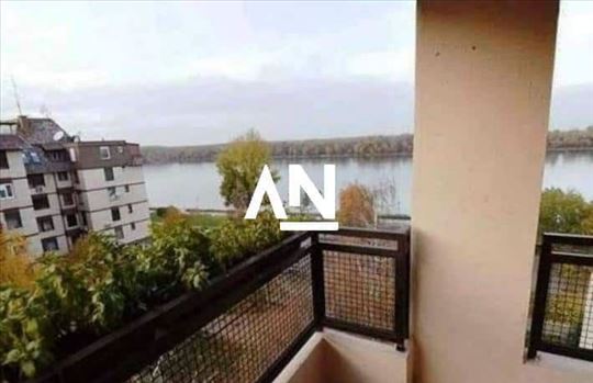 Stari grad, Dunavski kej, 65m2 ID#38251