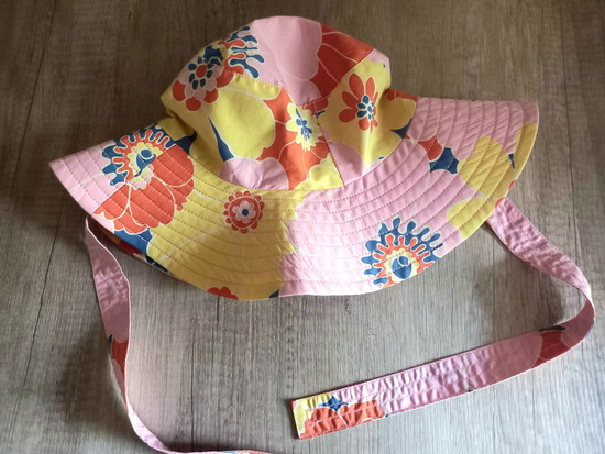 ZARA šešir za plažu.Novo.
