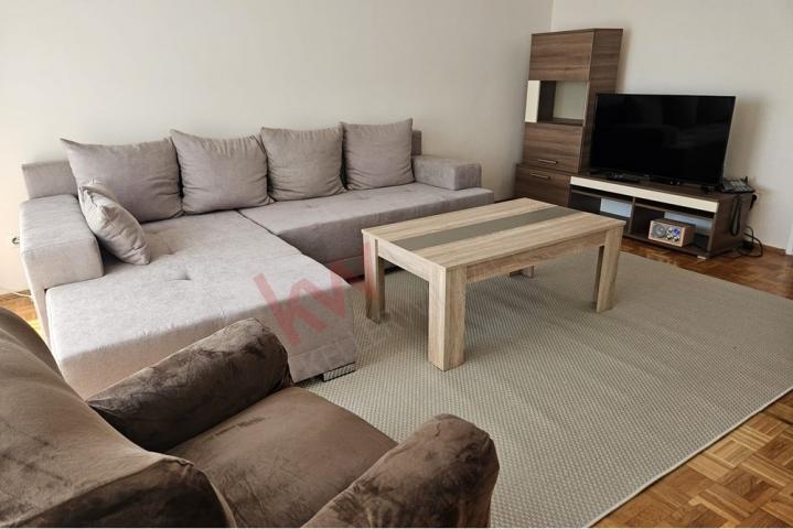 3,0. 72m2; Blok 23; garaža kao opcija