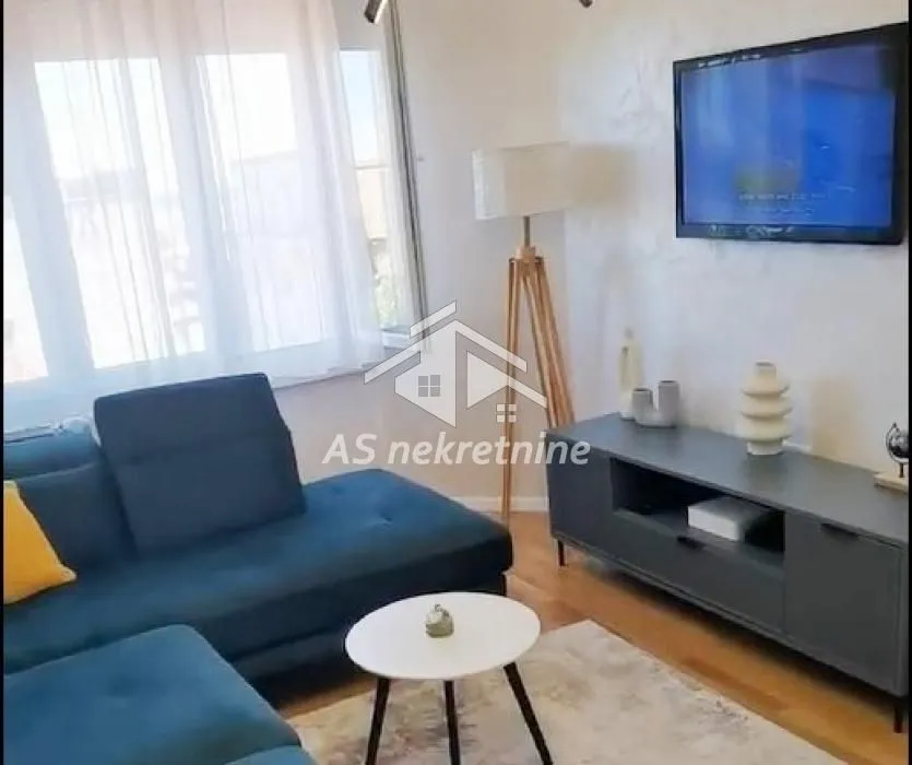 Izdavanje, dvosoban stan, 45m², Stari Grad, Beograd
