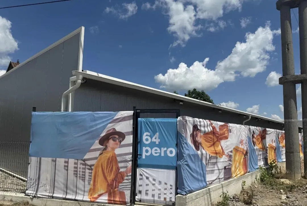 Izdavanje, kuća, 320m², Dobanovci, Surčin