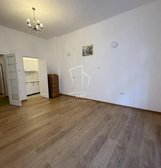 Odlična lokacija, 33m2, Krunska ID#1203611