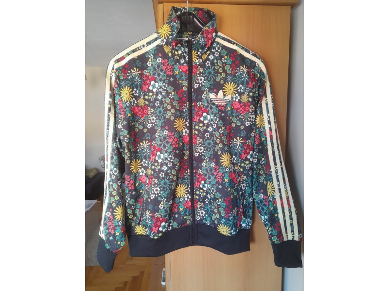 Adidas nova terenerka gornji deo