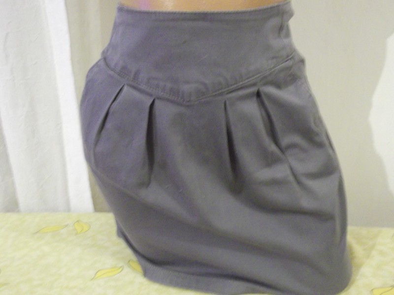 2 ISTE MINI SUKNJE SIVA I CRNA -pojas 40cm