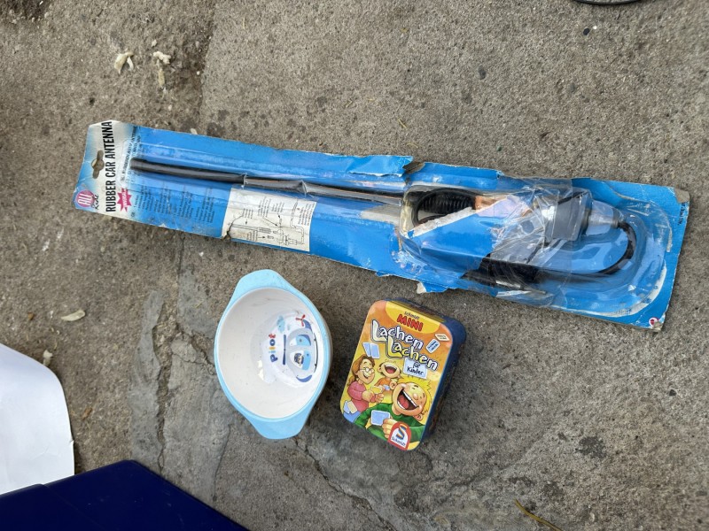 Antena + kutijica + plastika