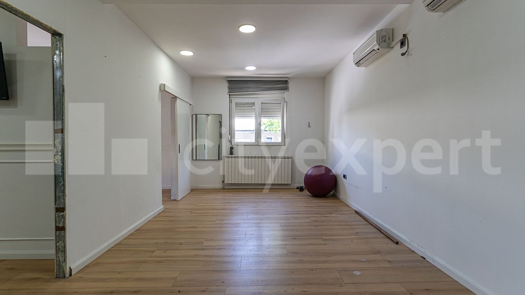 Poslovni prostor za izdavanje BEZ PROVIZIJE: Ostalo, 80m², Vidikovački venac, Rakovica - 650€