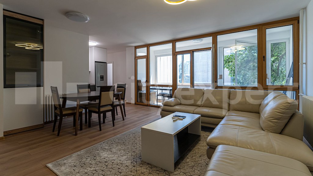 Stan za izdavanje BEZ PROVIZIJE: Trosoban, 74m², Bulevar Arsenija Čarnojevića, Novi Beograd - 1100€