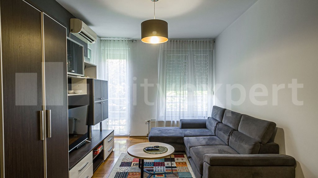 Stan Izdavanje Novi Sad Bez skrivenih troškova - 37m², Maksima Gorkog, Novi Sad - 450€