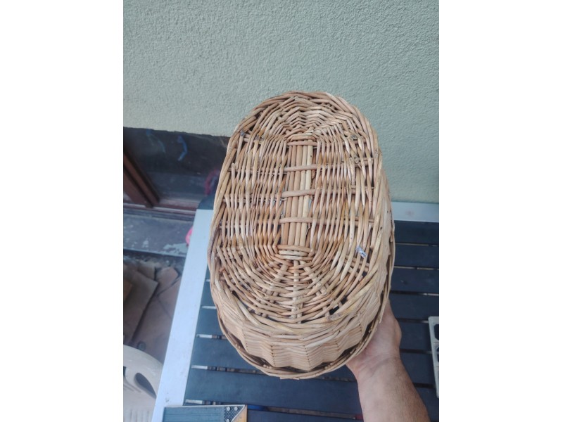 Pletena korpa b