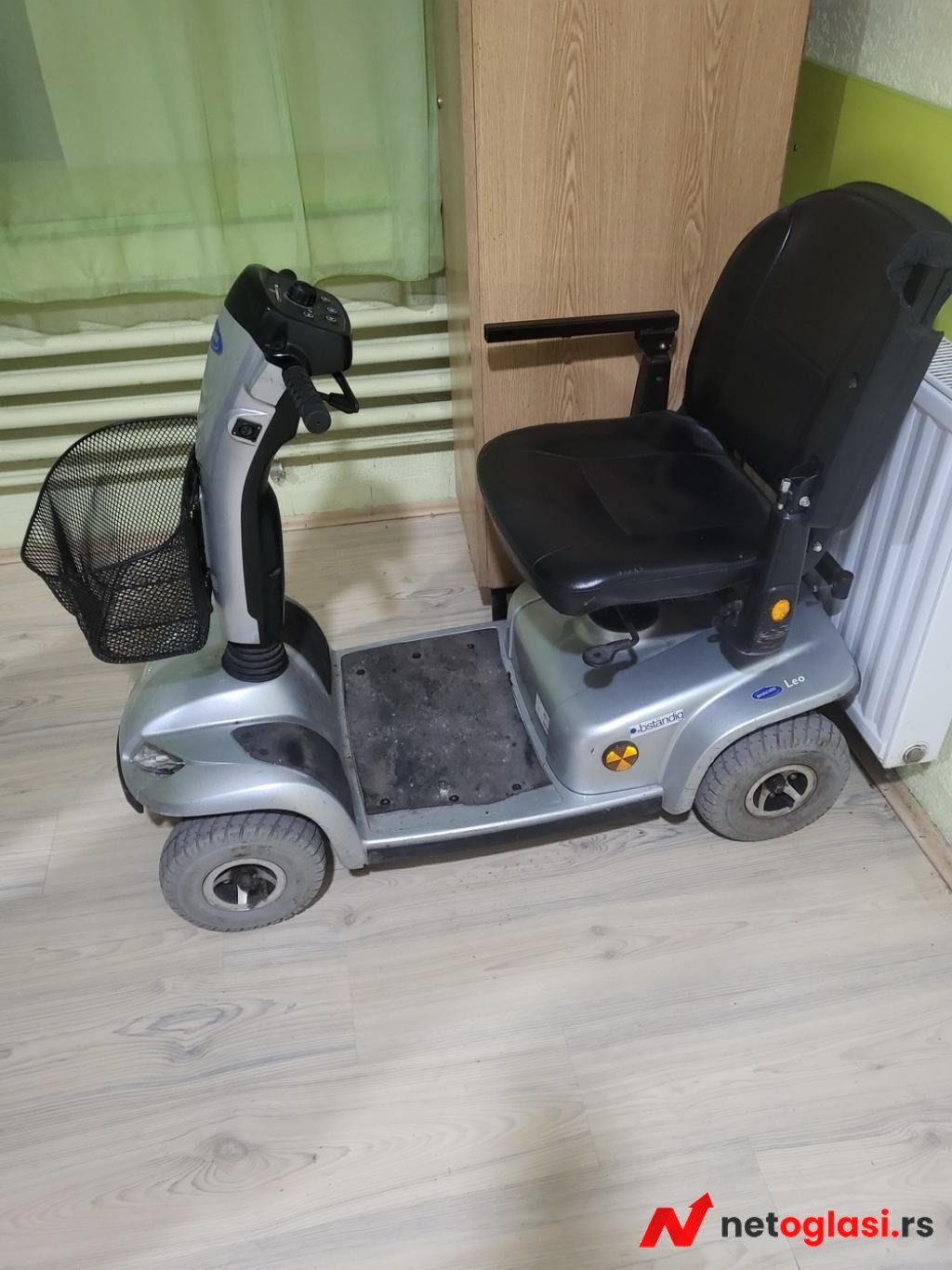 Elektricna invalidska kolica