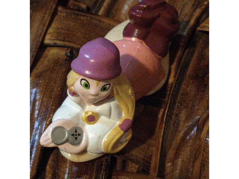 Kinder figurica
