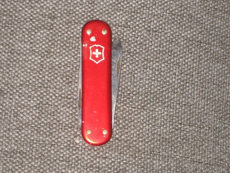 VICTORINOX MANJI NOZIC BR 1