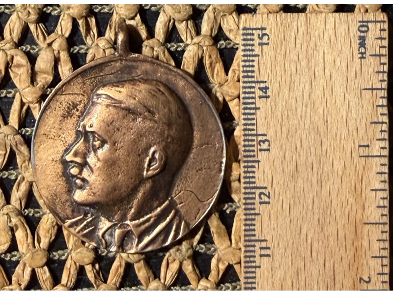medalja sa likom Hitlera kopija