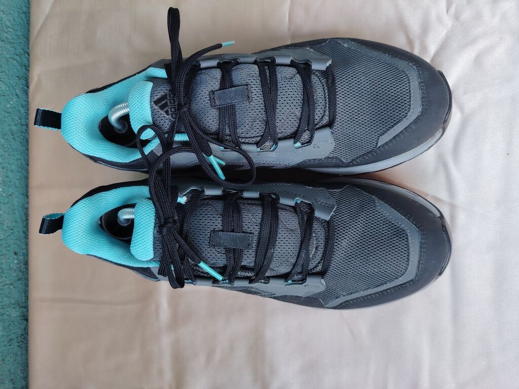 Adidas Terrex trail patike – GORE‑TEX, broj EU 42 2/3 (UK 8,5 | US 9,5