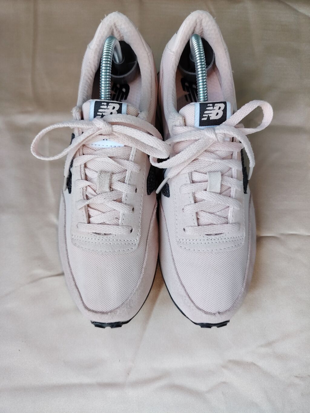 New Balance ženske patike – svetloružičaste Ug 25,5cm - Model sa