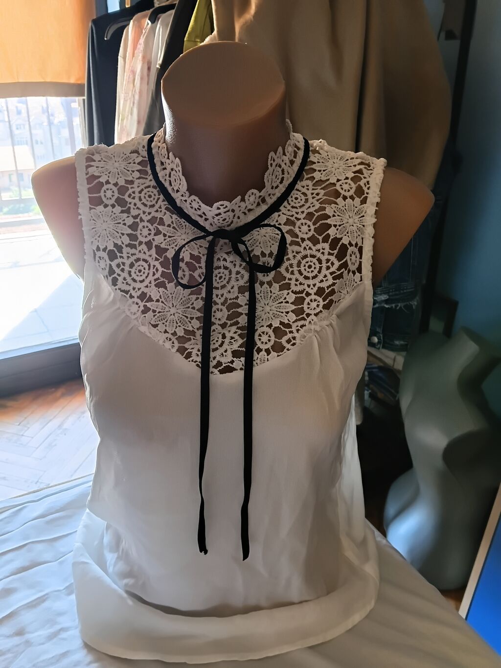 Ženska bluza bez rukava – SLF VP Heidi, boja: off white (oznaka na