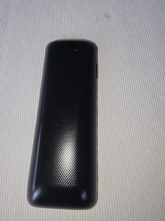 Prodajem smart Tv Samsung 50 incha - Originalni Samsung daljinski sa
