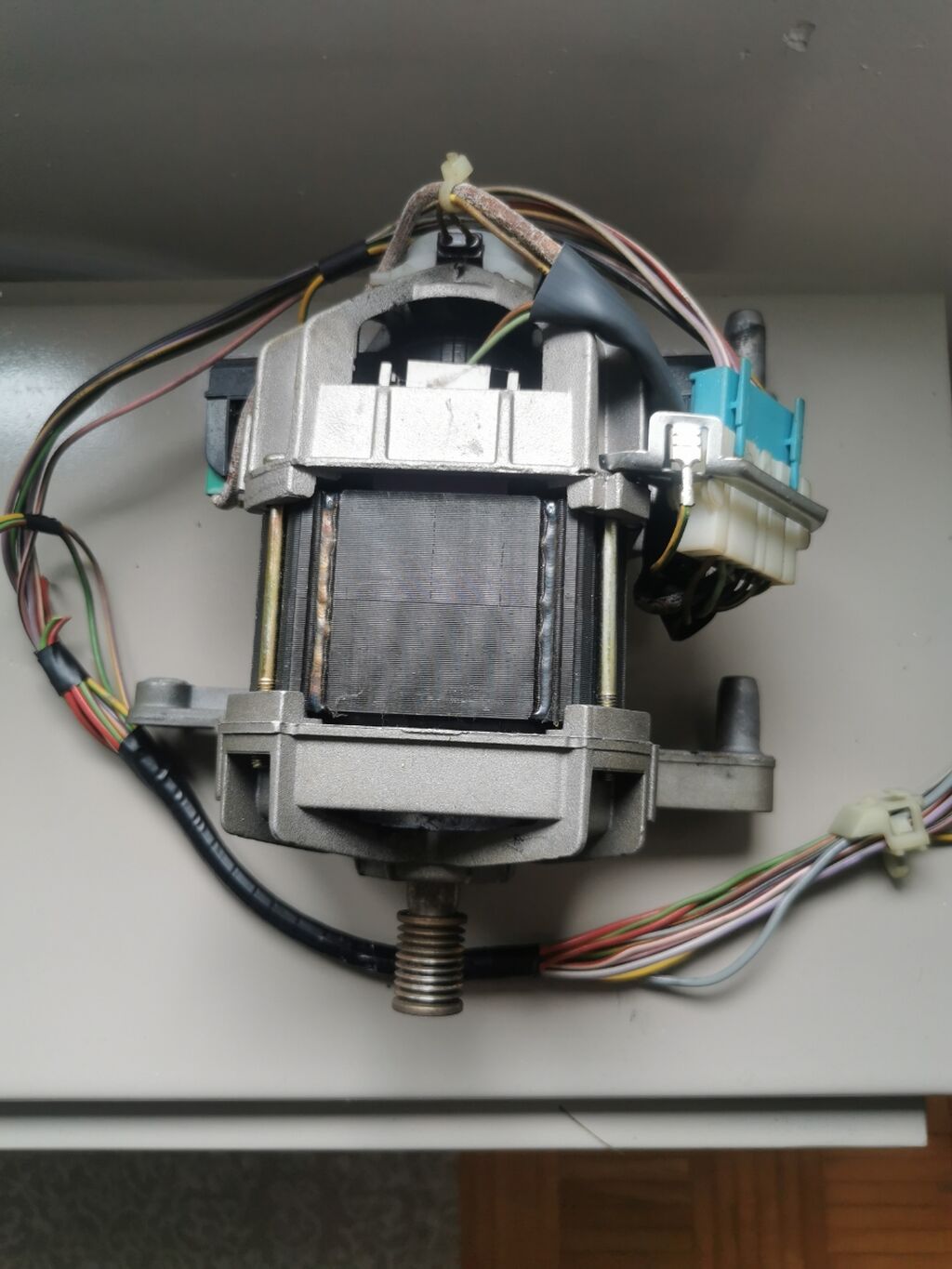 Elektromotor za BEKO veš mašinu – Arçelik - Tip: univerzalni