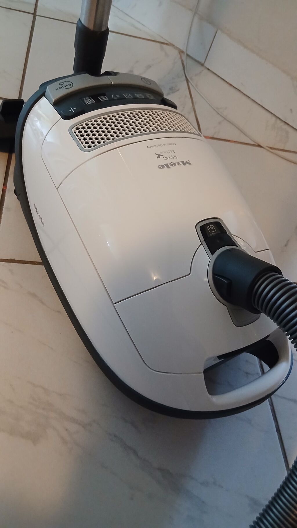 ✨ MIELE S8340 ECOLINE – Mercedes među usisivačima! ✨ Prodajem vrhunski