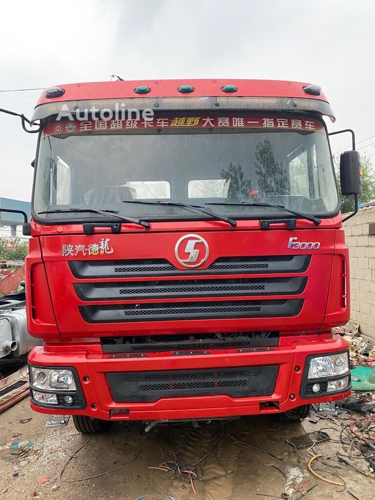 Shacman F3000 tegljač