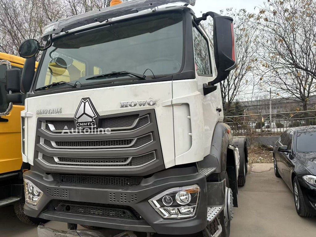 Howo NX 371 tegljač