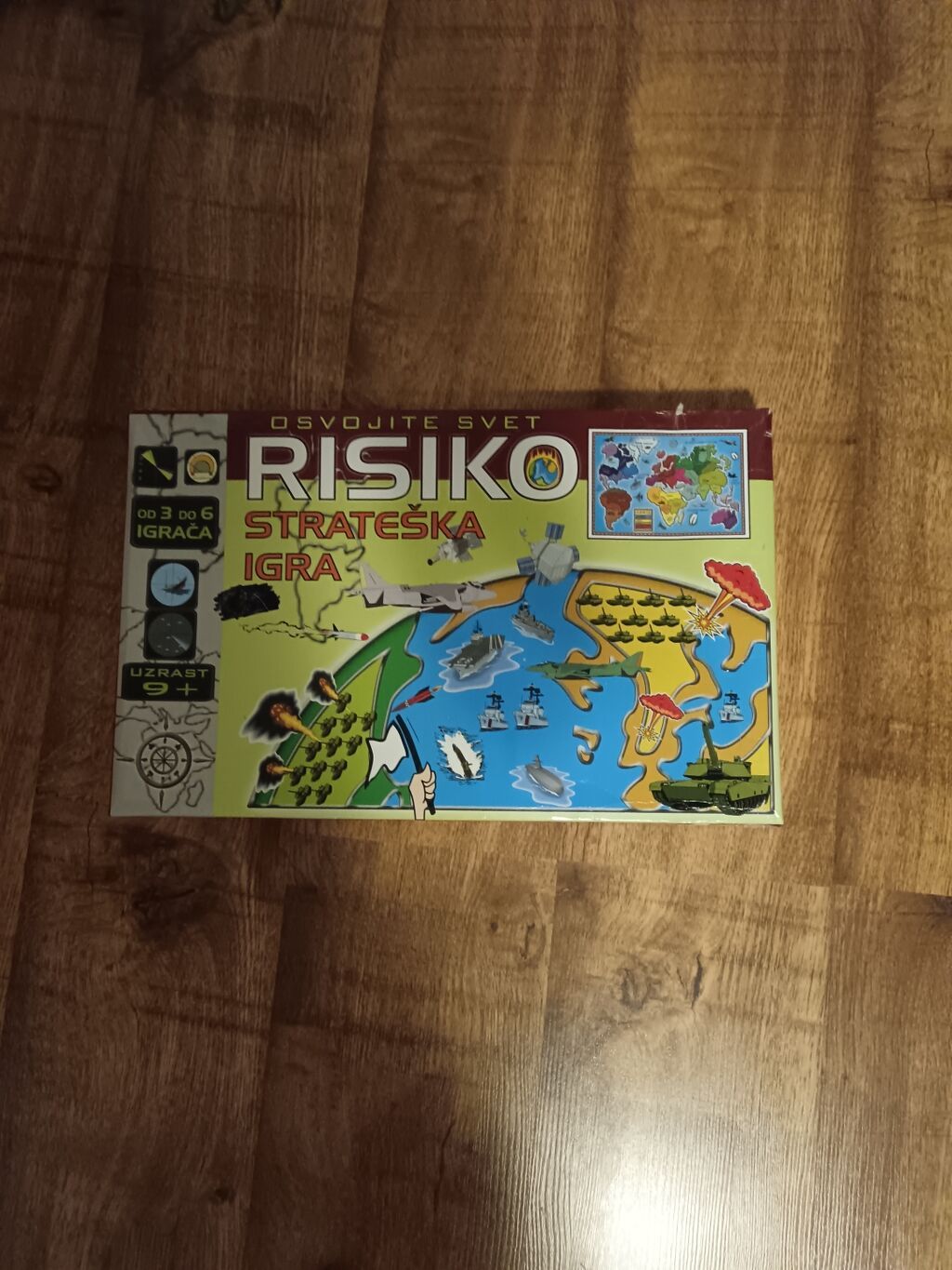 RISIKO – strateška društvena igra „Osvojite svet“ - Verzija na