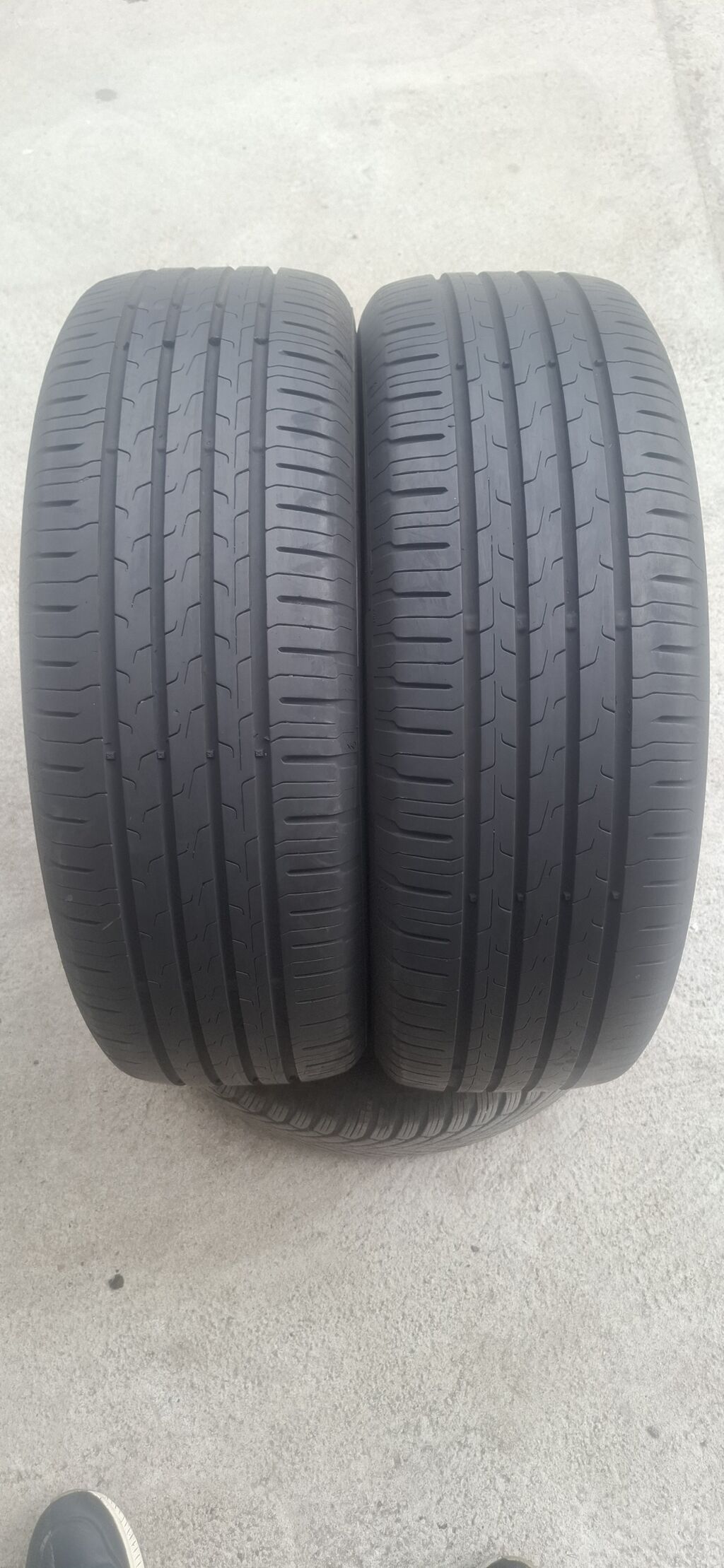 205 55 R17 Continetal. Prodajem 2kom polovne letnje auto gume