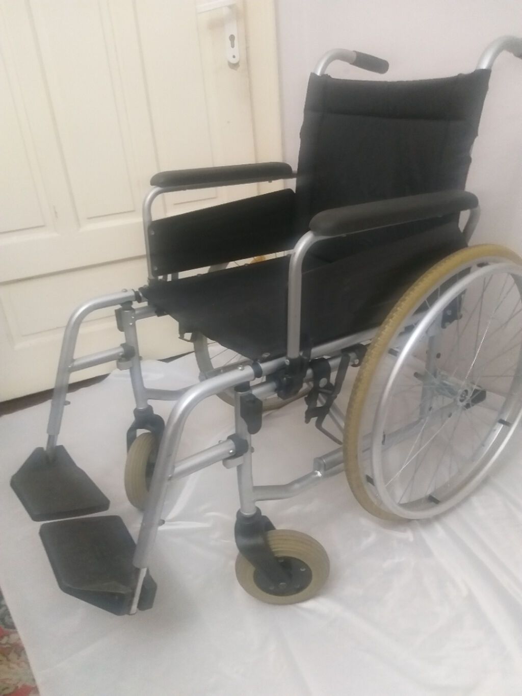 Nemacka invalidska kolica poznate marke DIETZ, u veoma ocuvanom