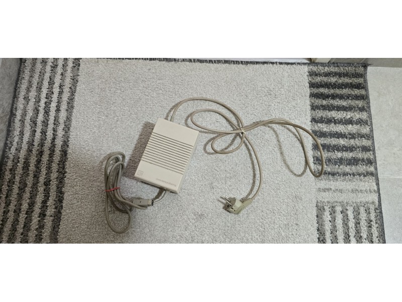 Commodore C128 napajanje original