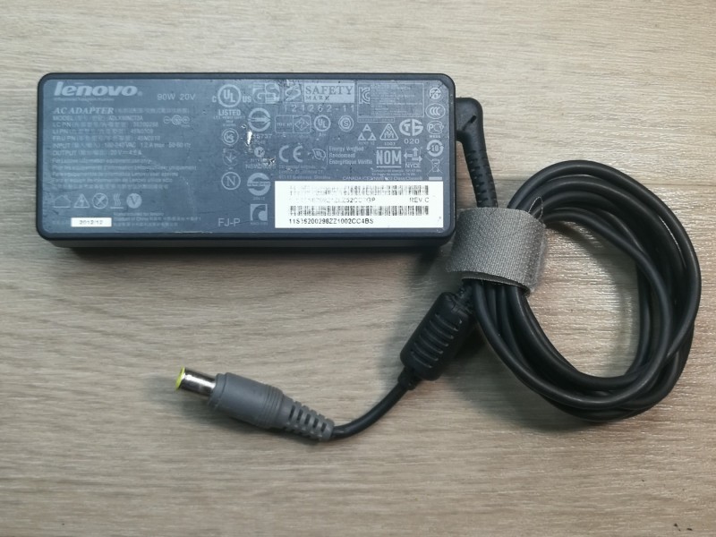 Lenovo ADLX90NCT3A 20V --- 4,5A 90W