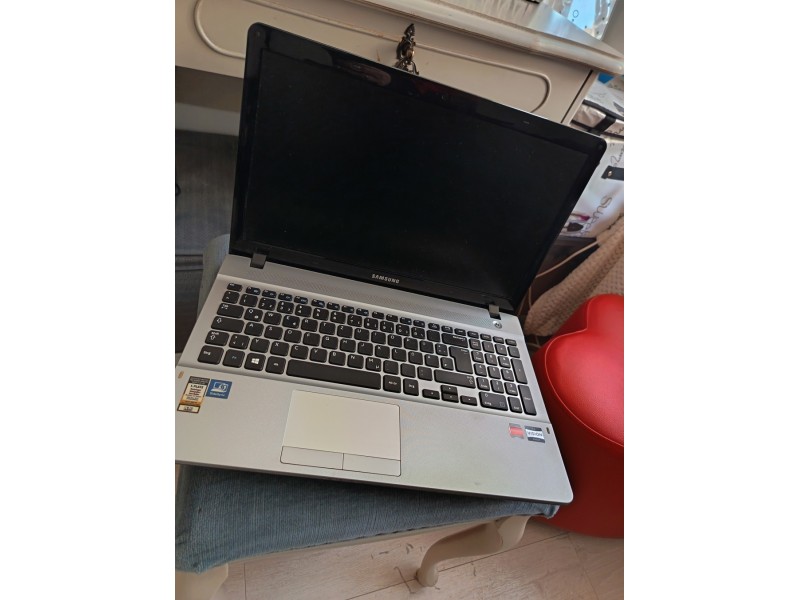 Samsung NP275E5E