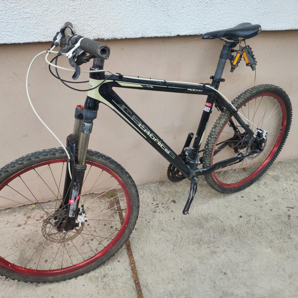 Cronics Rocky alu L, 26" , Deore 3x8, Shimano hidr