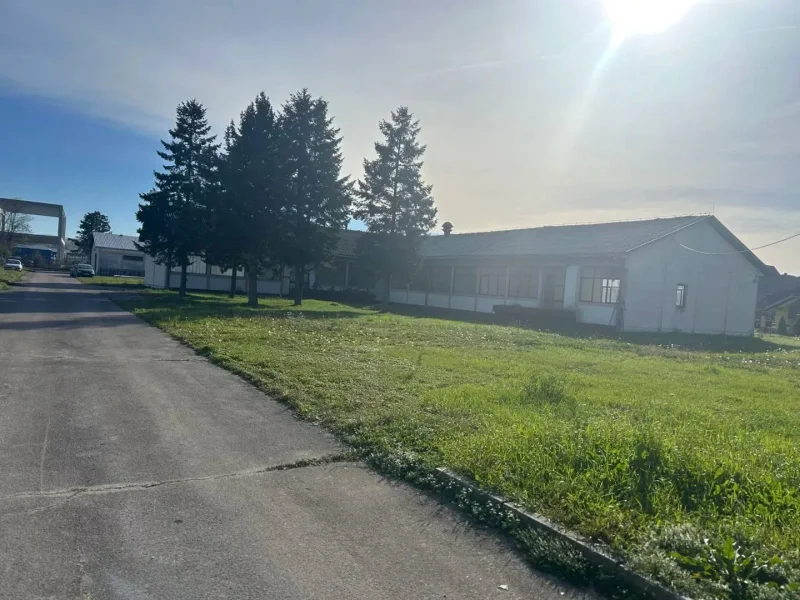 Izdaje se hala od 1500m2 u Mionici