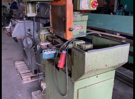 ПОРОЂЕНА ПОЛУАУТОМАТСКА ПИЛА ПРОИЗВОЂАЧА EISELE, МОДЕЛ VMS-II-PROD - ГОДИНА 1985