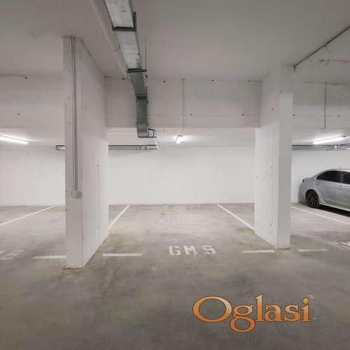Vlasnik izdaje Garažno mesto, Telep 16m2