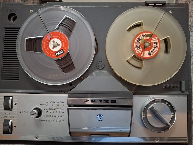 ZK-125 Magnetofon