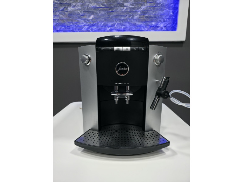Jura F50 Automatski espresso aparat za kafu, mlin