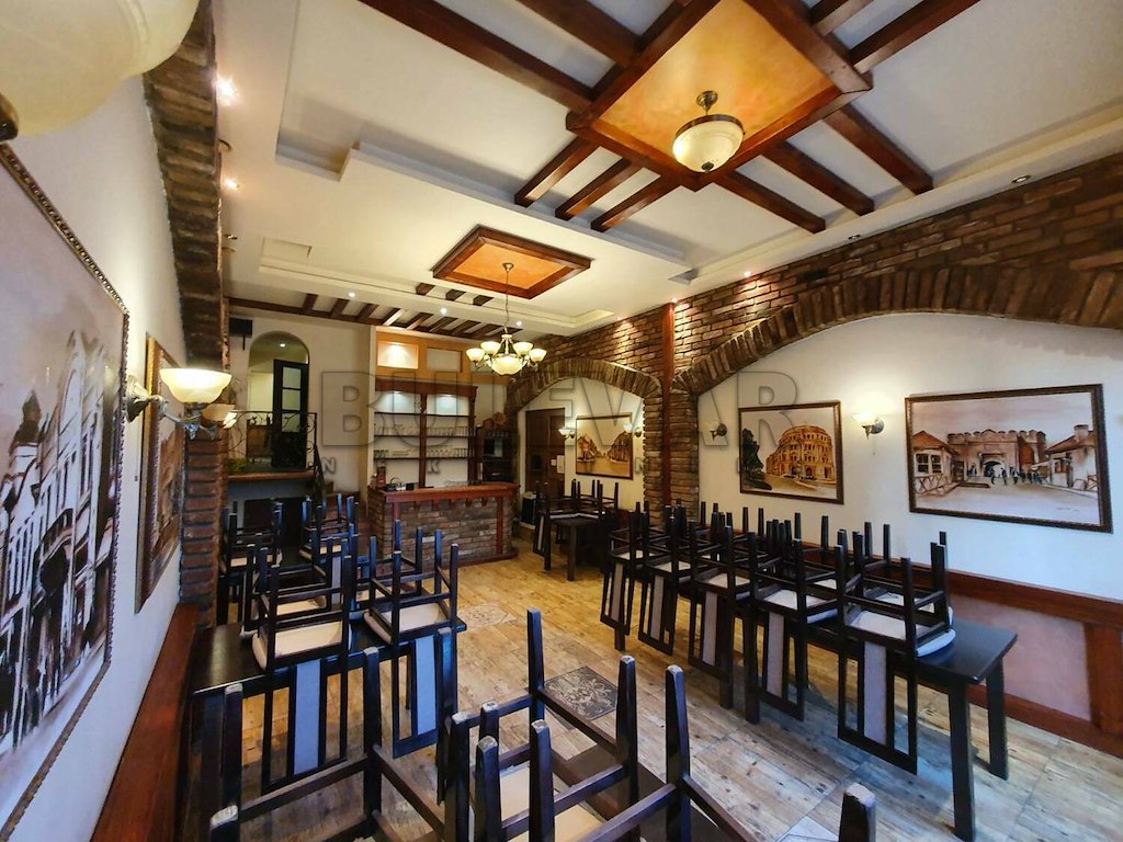 Poslovni prostor / Lokal, Niš - Dom zdravlja | Izdavanje · 120m² · 1.300€