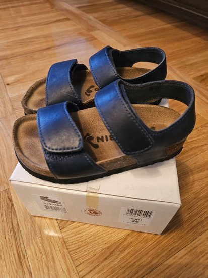 Grubin sandale 28