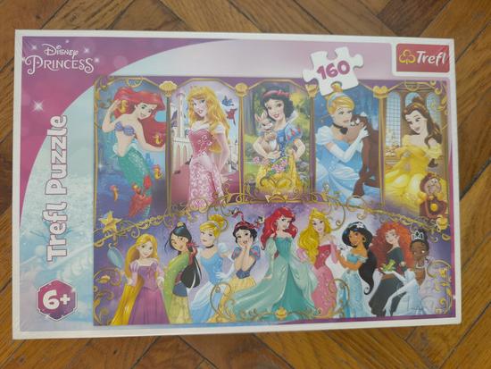 Trefl disney princess puzle novo neotvoreno