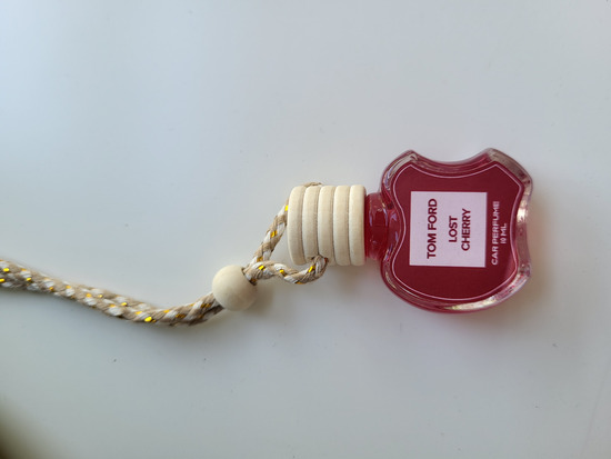 Tom ford lost cherry parfem za auto