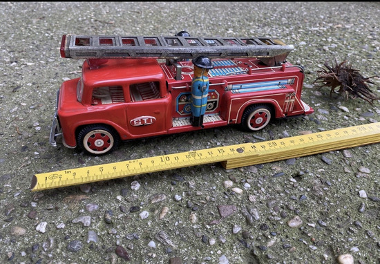 Toy Tin Fire Truck MF-718. Friction/bell ladder