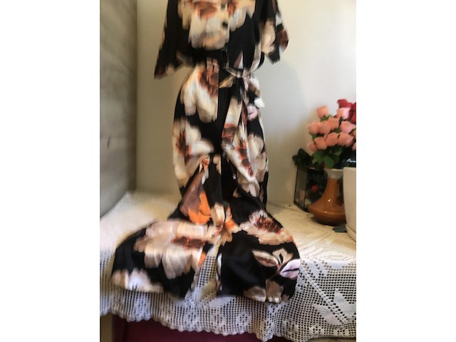 Nov LS braon cvetni kombinezon M/L