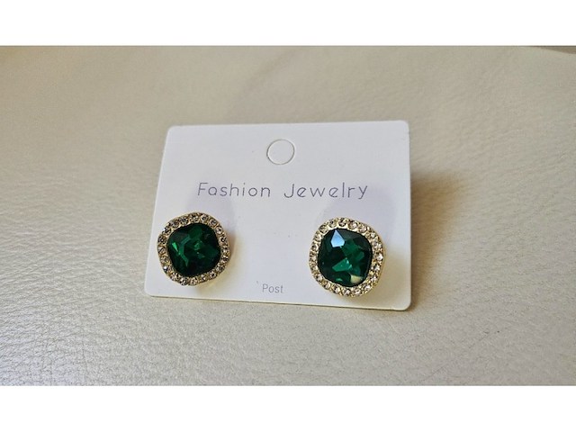 Emerald green stud nove minđuše
