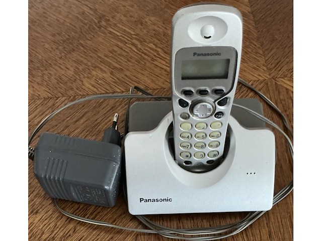 Panasonik, digitalni bezični telefon, model KX-TCD440G