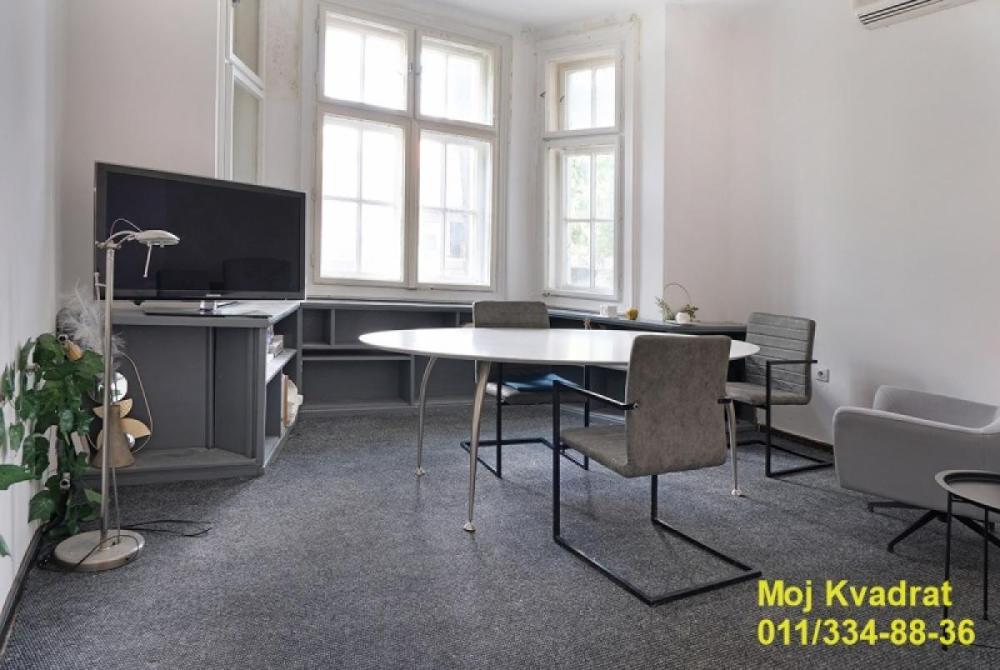 Trosoban stan na prodaju, 84m2, 350.000€