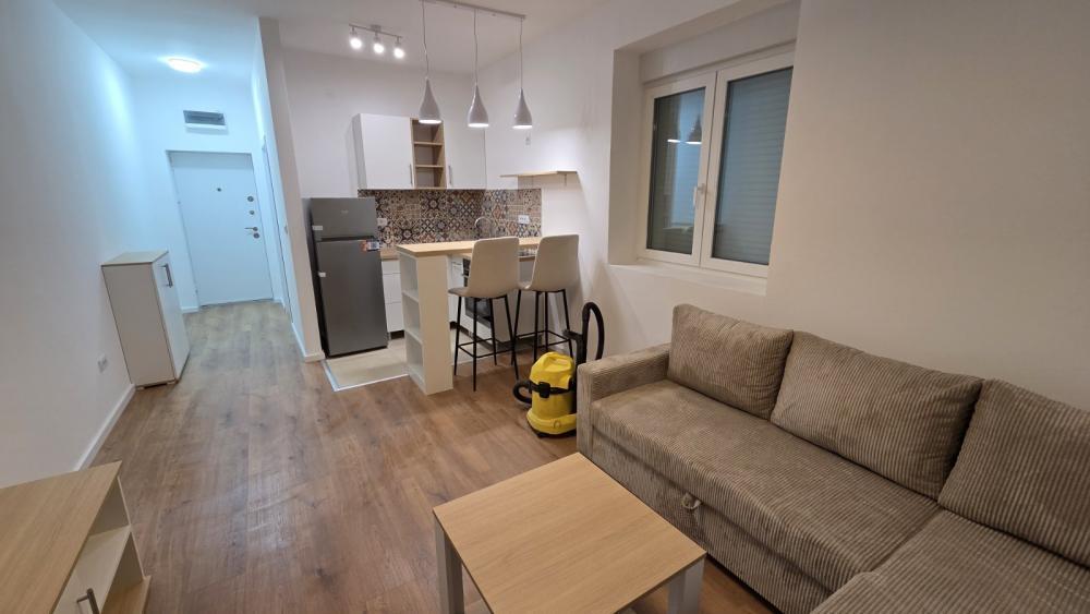Cara Dušana, Jednosoban stan za izdavanje, 26m2, 450€