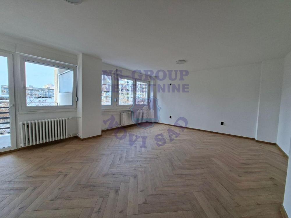 Trosoban stan na prodaju, 73m2, 206.000€